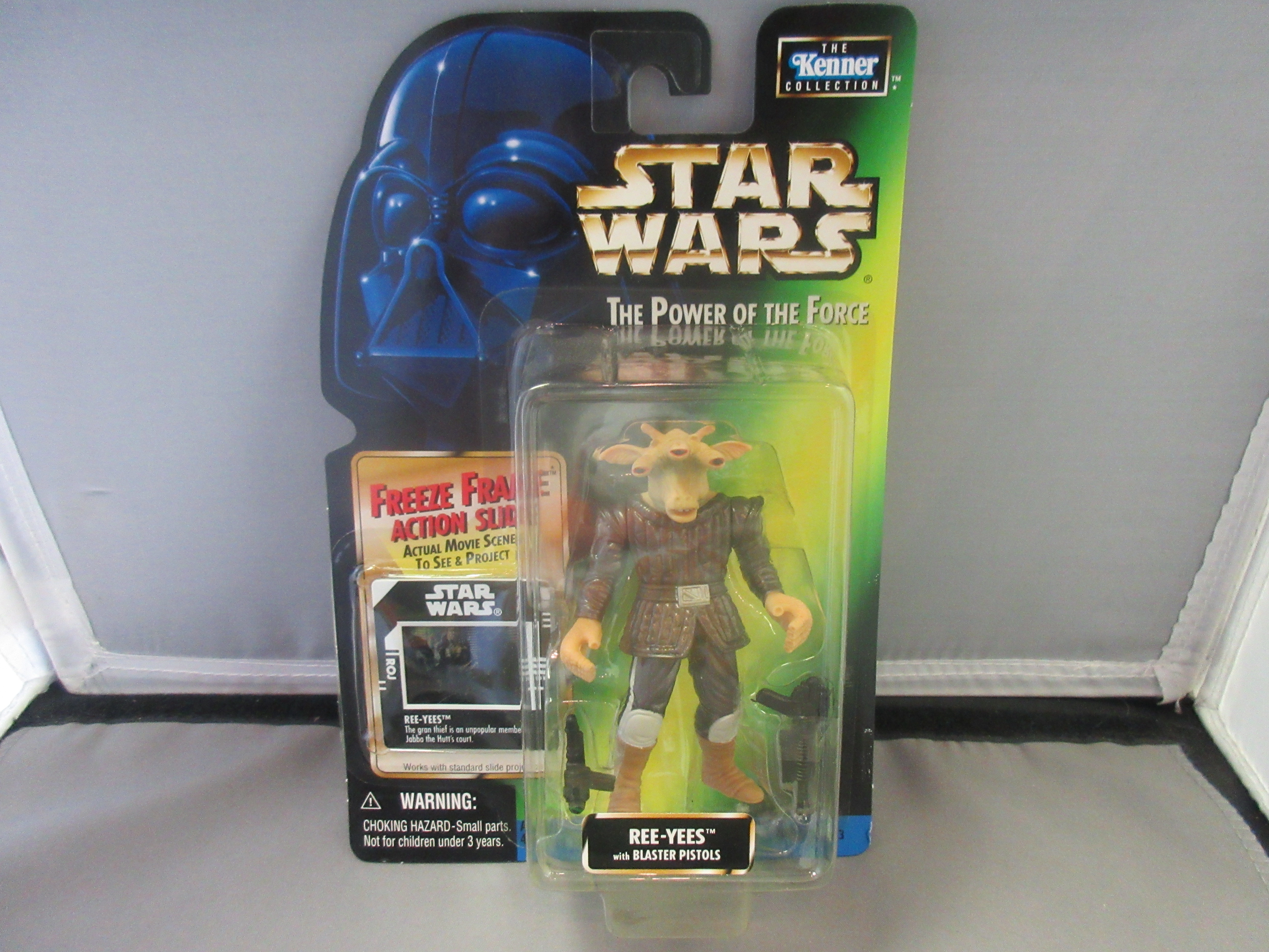 Ree-Yees with blaster pistols – Crowemag Toys