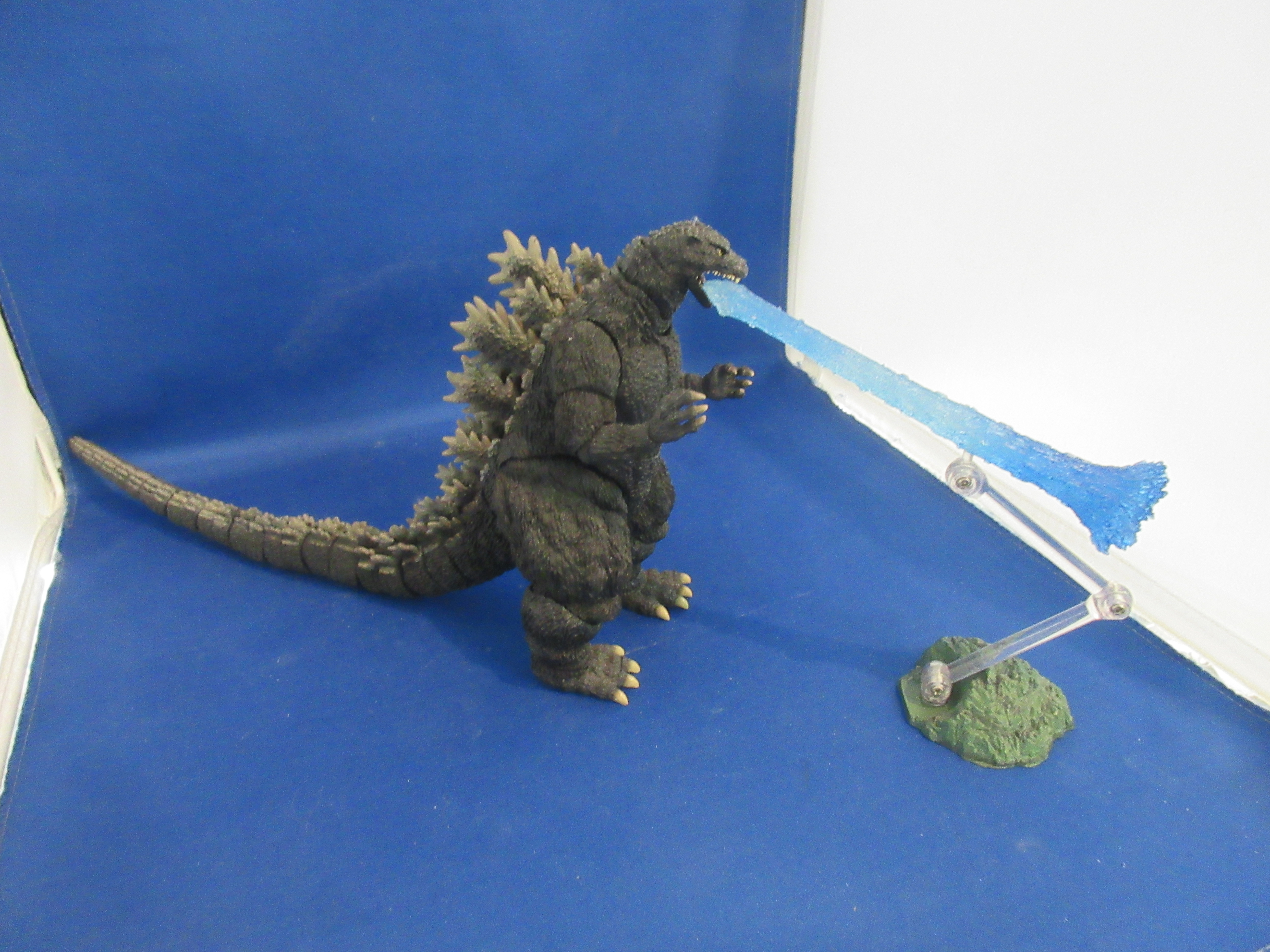 S.H Monsterarts Godzilla 1995 Rebirth – Crowemag Toys