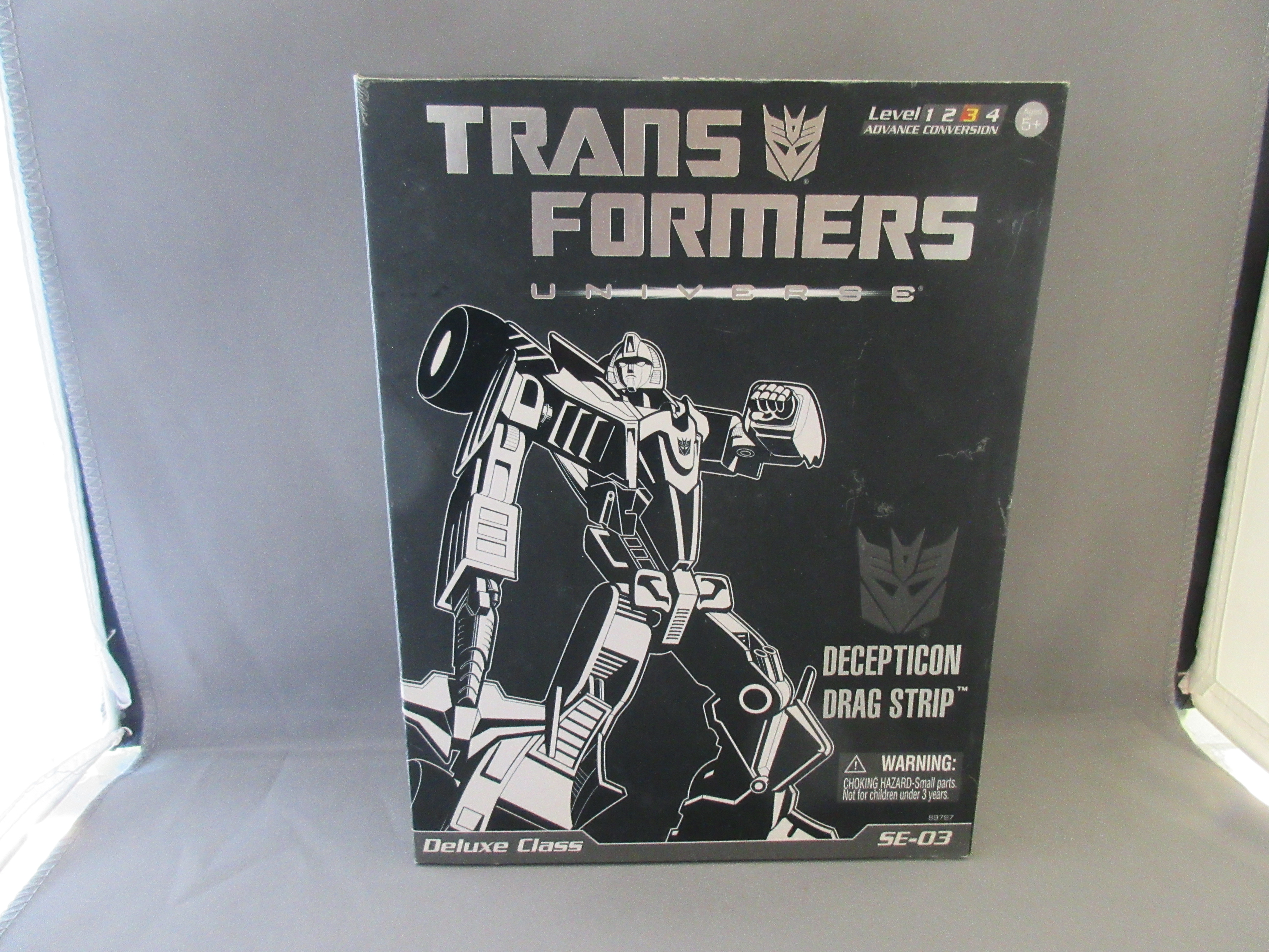 TF Universe Decepticon Drag Strip SE-03 Deluxe Class – Crowemag Toys