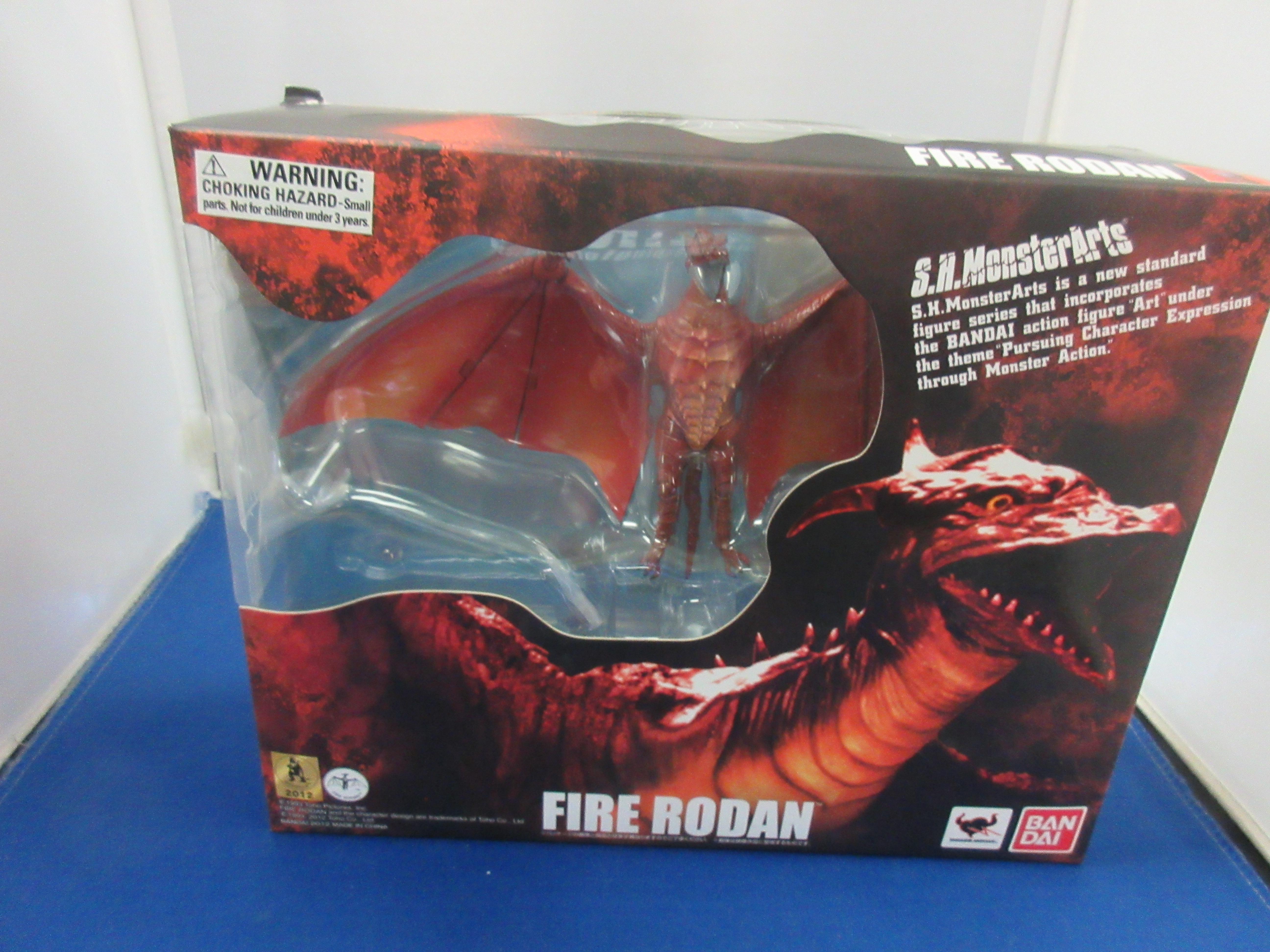 S.H. MonsterArts Fire Rodan – Crowemag Toys