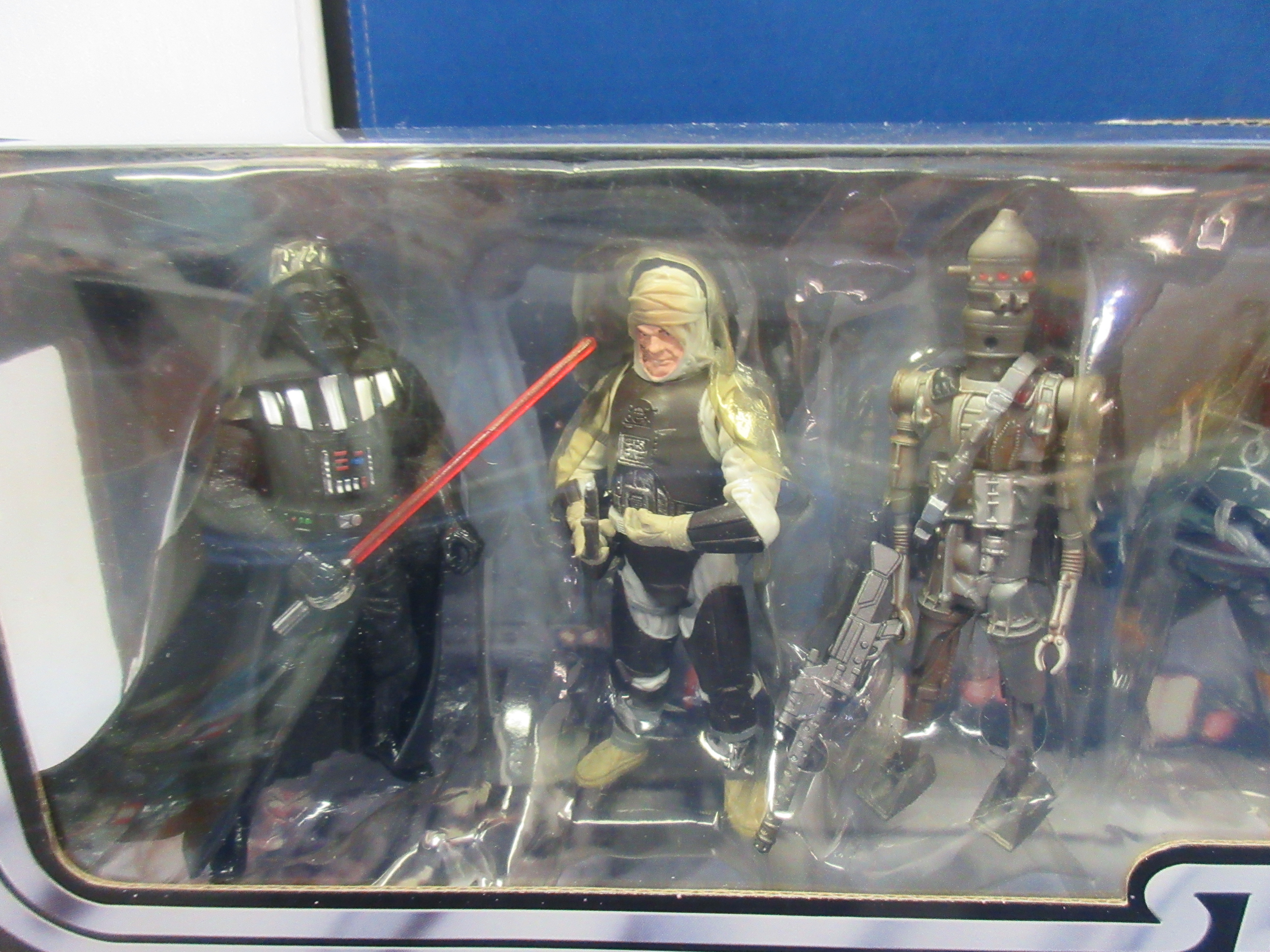 Hasbro Hunt for the Millennium Falcon – Bounty Hunter Previews ...