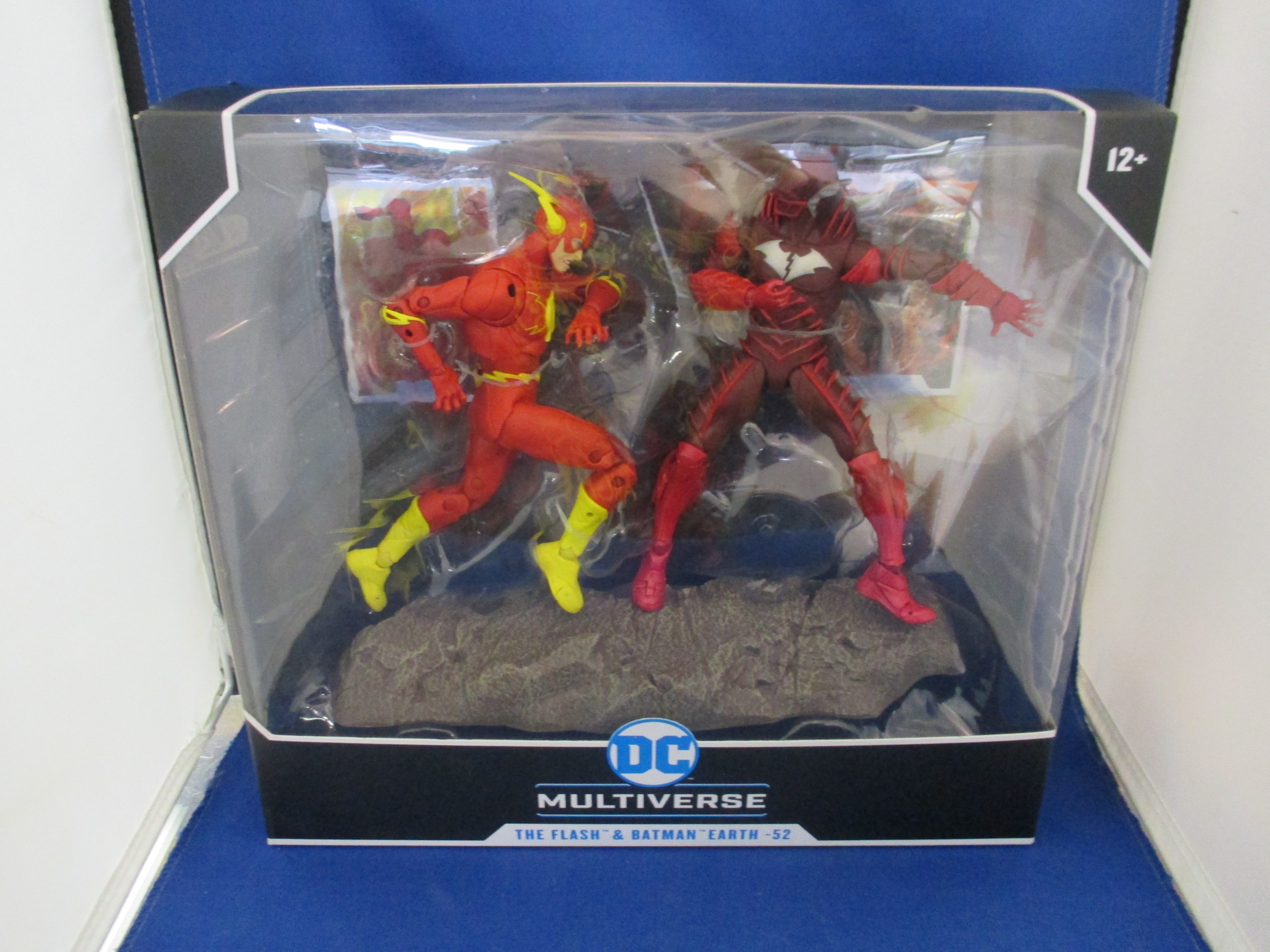 DC Multiverse The Flash & Batman Earth -52 – Crowemag Toys