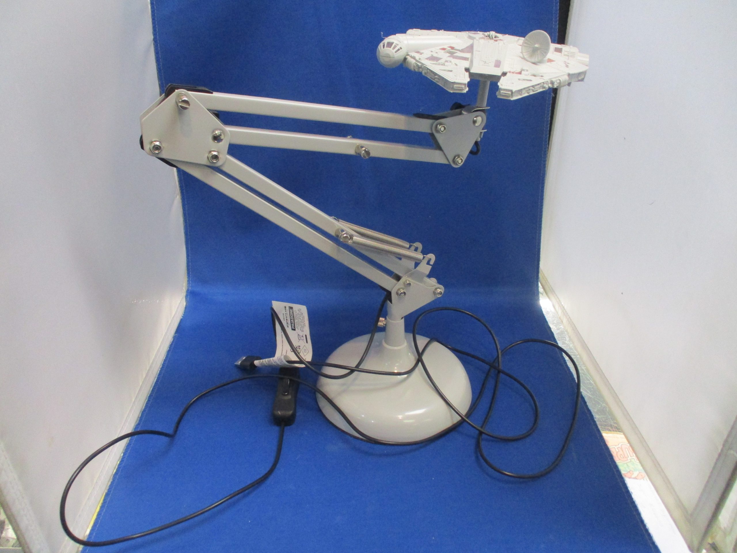 Star Wars Millennium Falcon Lamp – Crowemag Toys