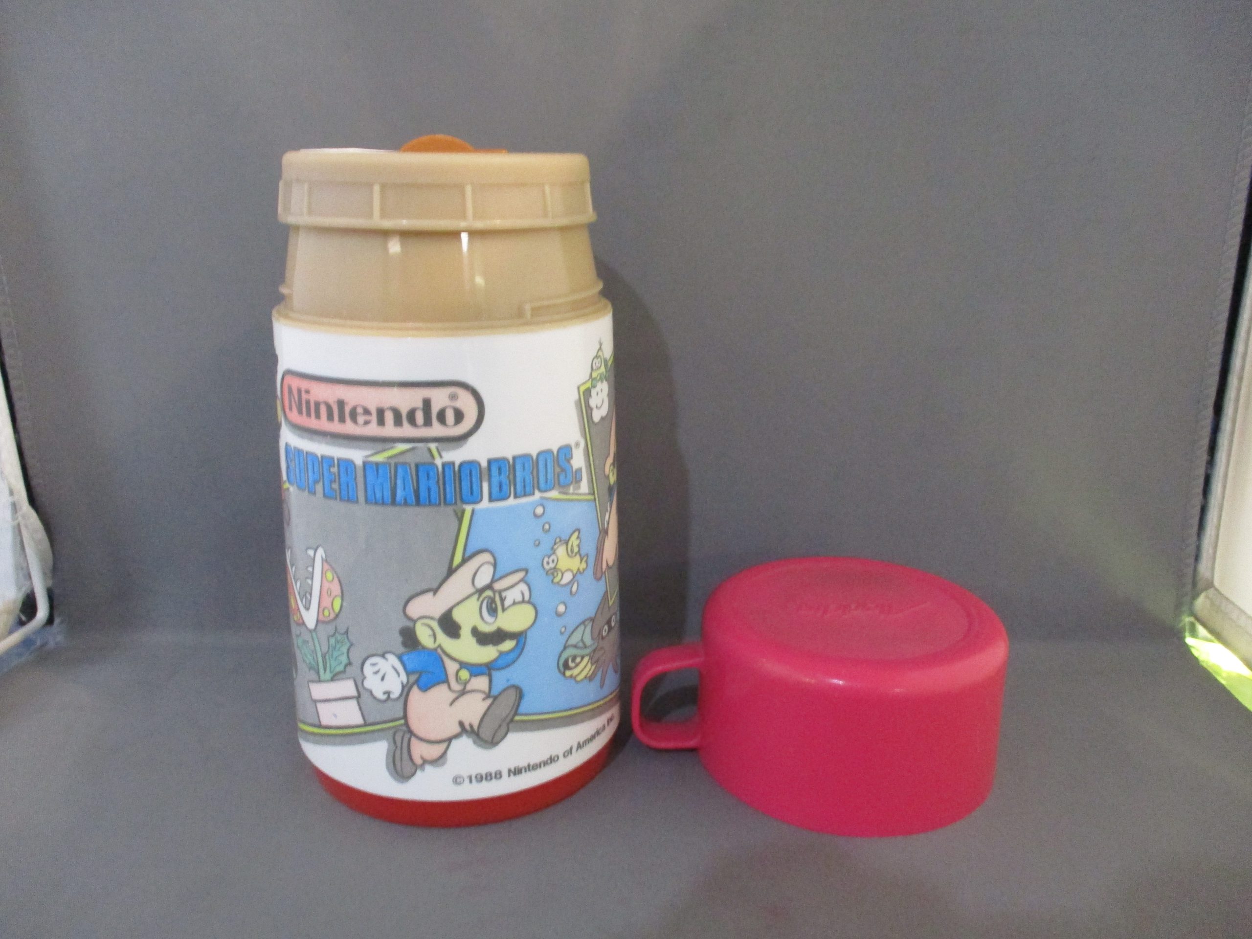 Nintendo Super Mario Bros. Aladdin Thermos – Crowemag Toys