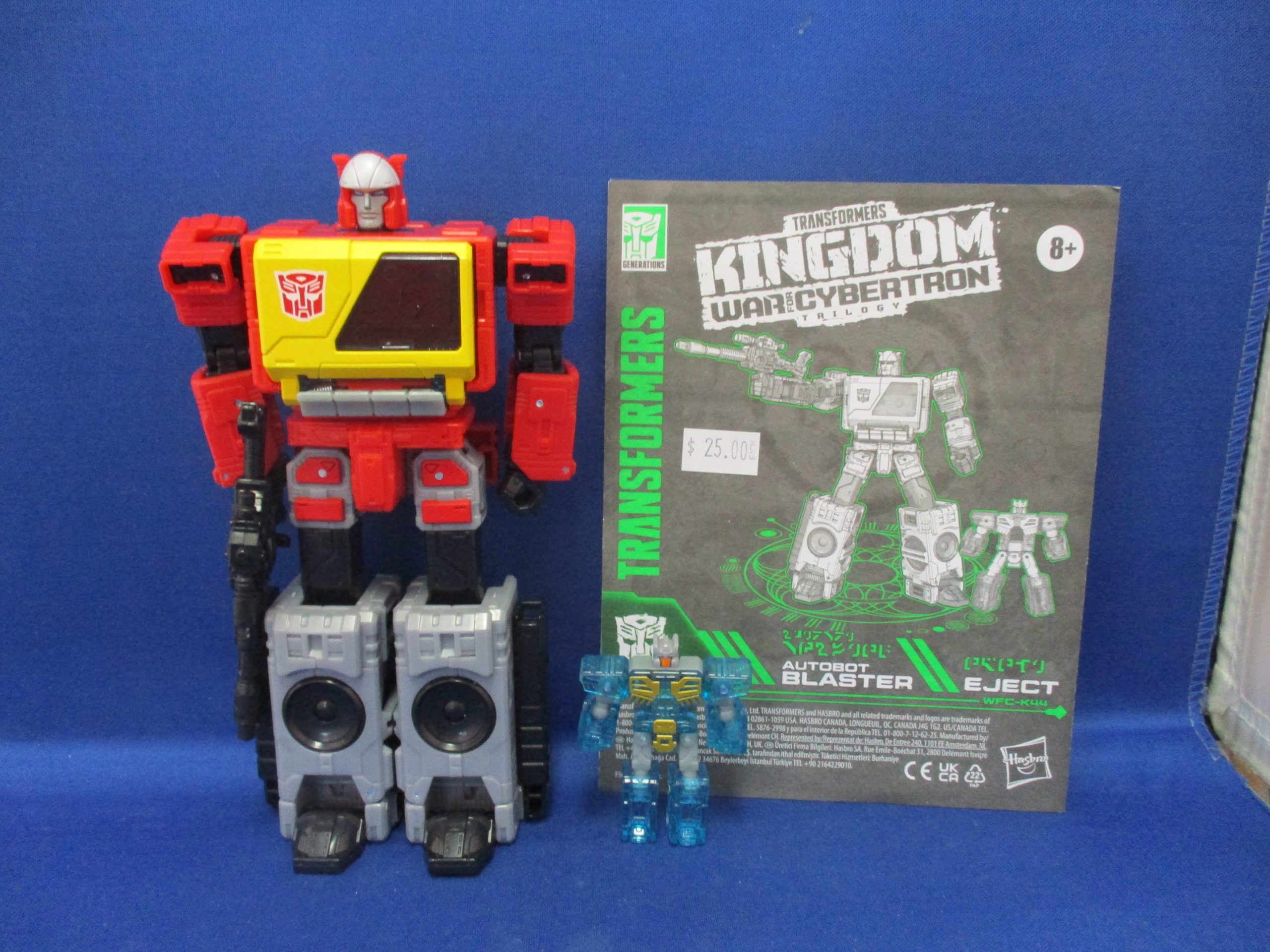 WFC Kingdom Autobot Blaster – Crowemag Toys