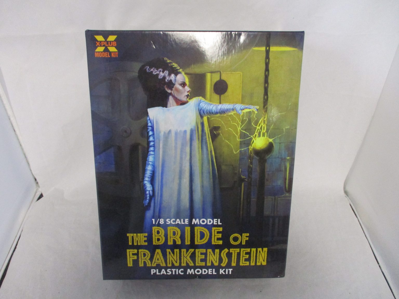 X-Plus Bride of Frankenstein Model Kit – Crowemag Toys
