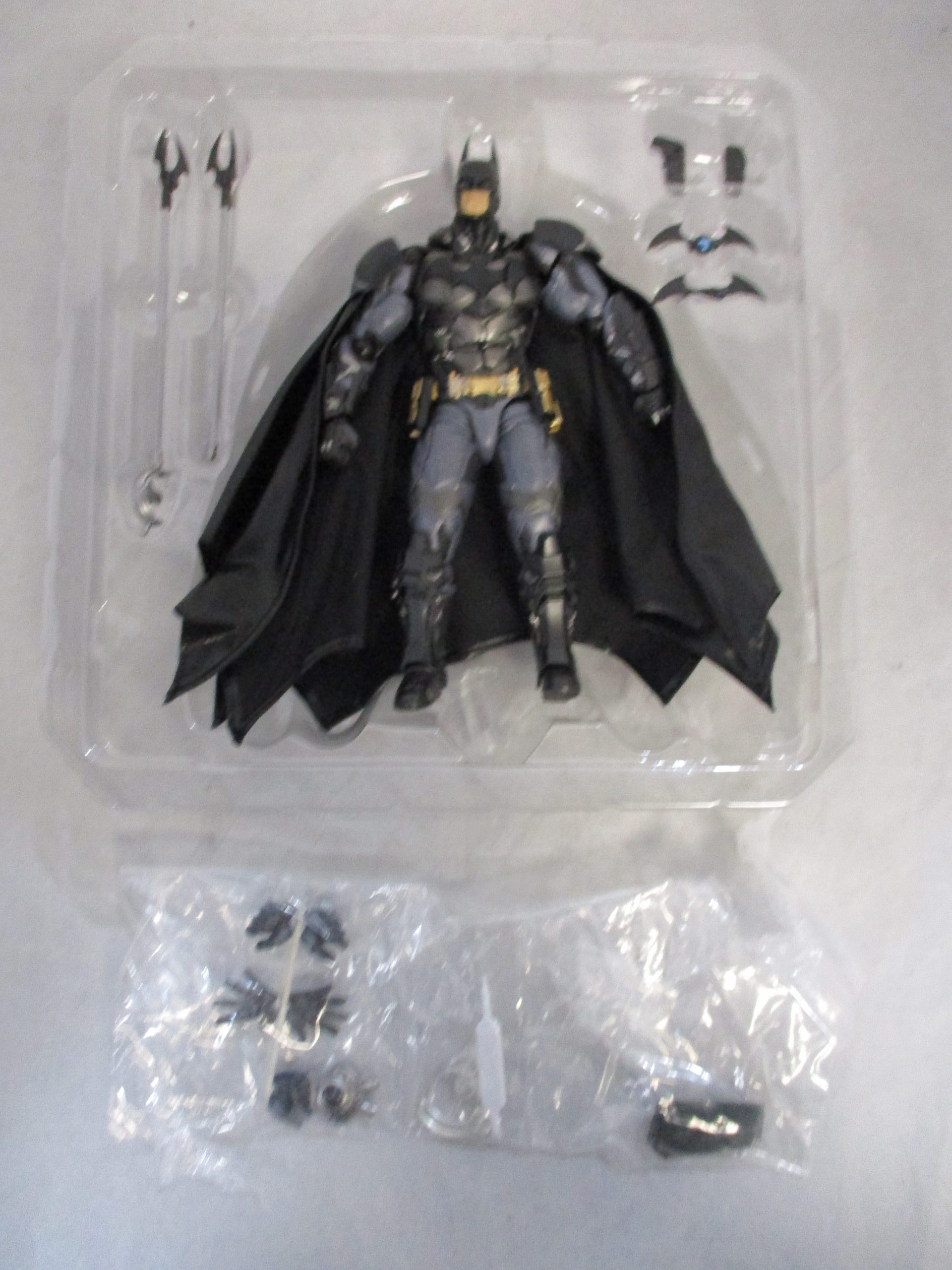 Revoltech Amazing Yamaguchi Batman Arkham Knight – Crowemag Toys