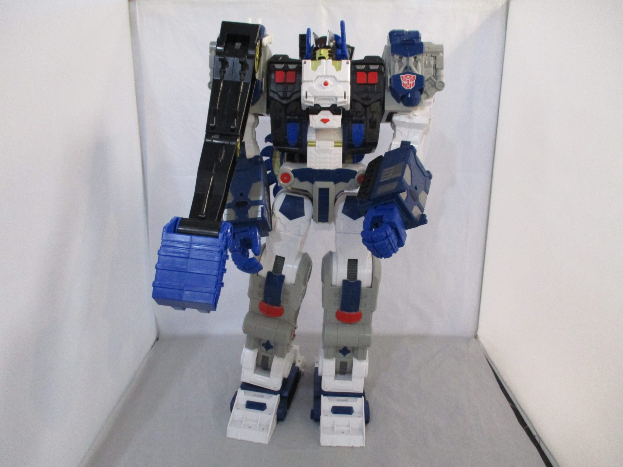 Legacy Metroplex – Crowemag Toys
