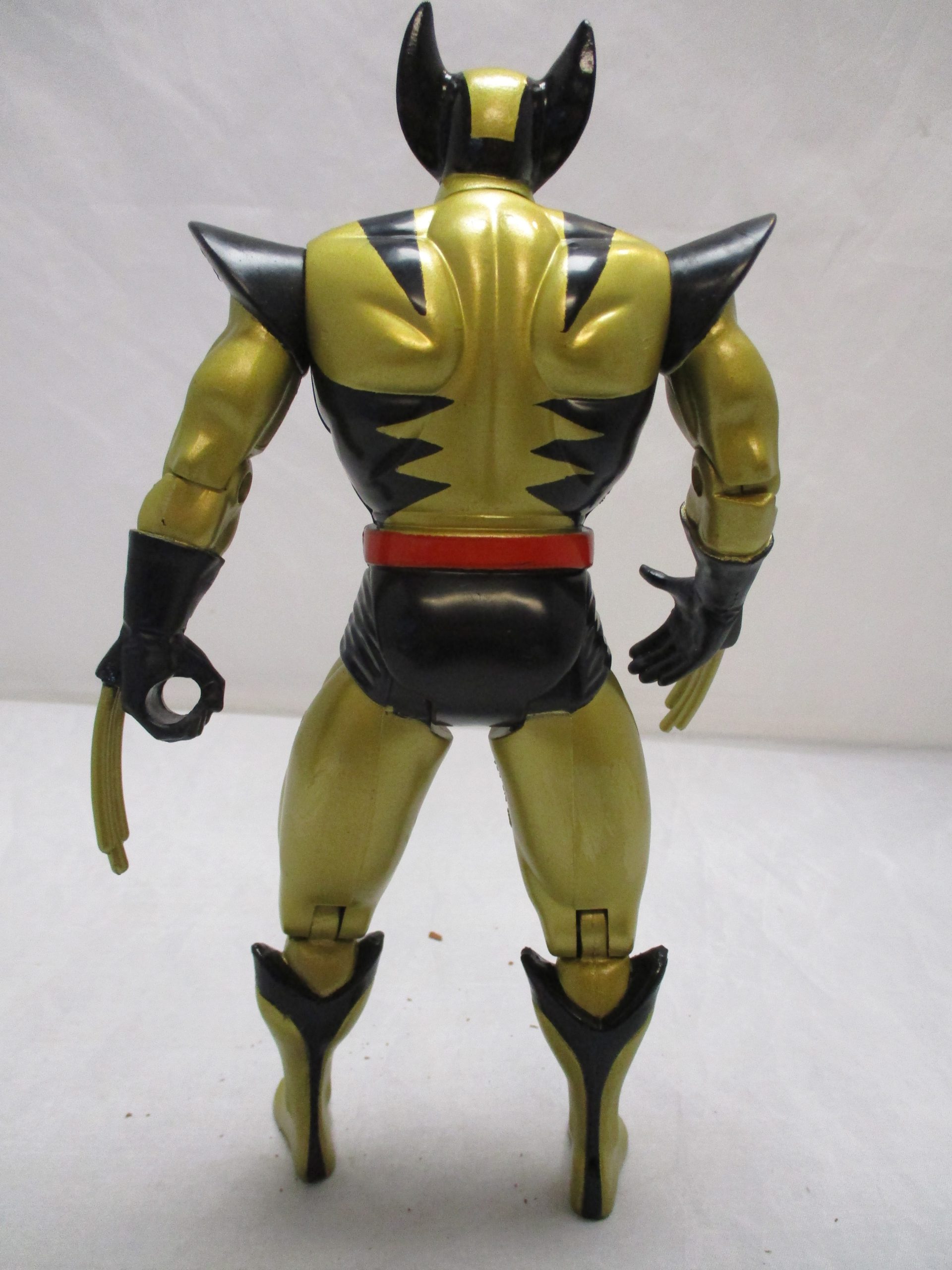 Marvel Universe 10 Inch Wolverine Gold Outfit – Crowemag Toys