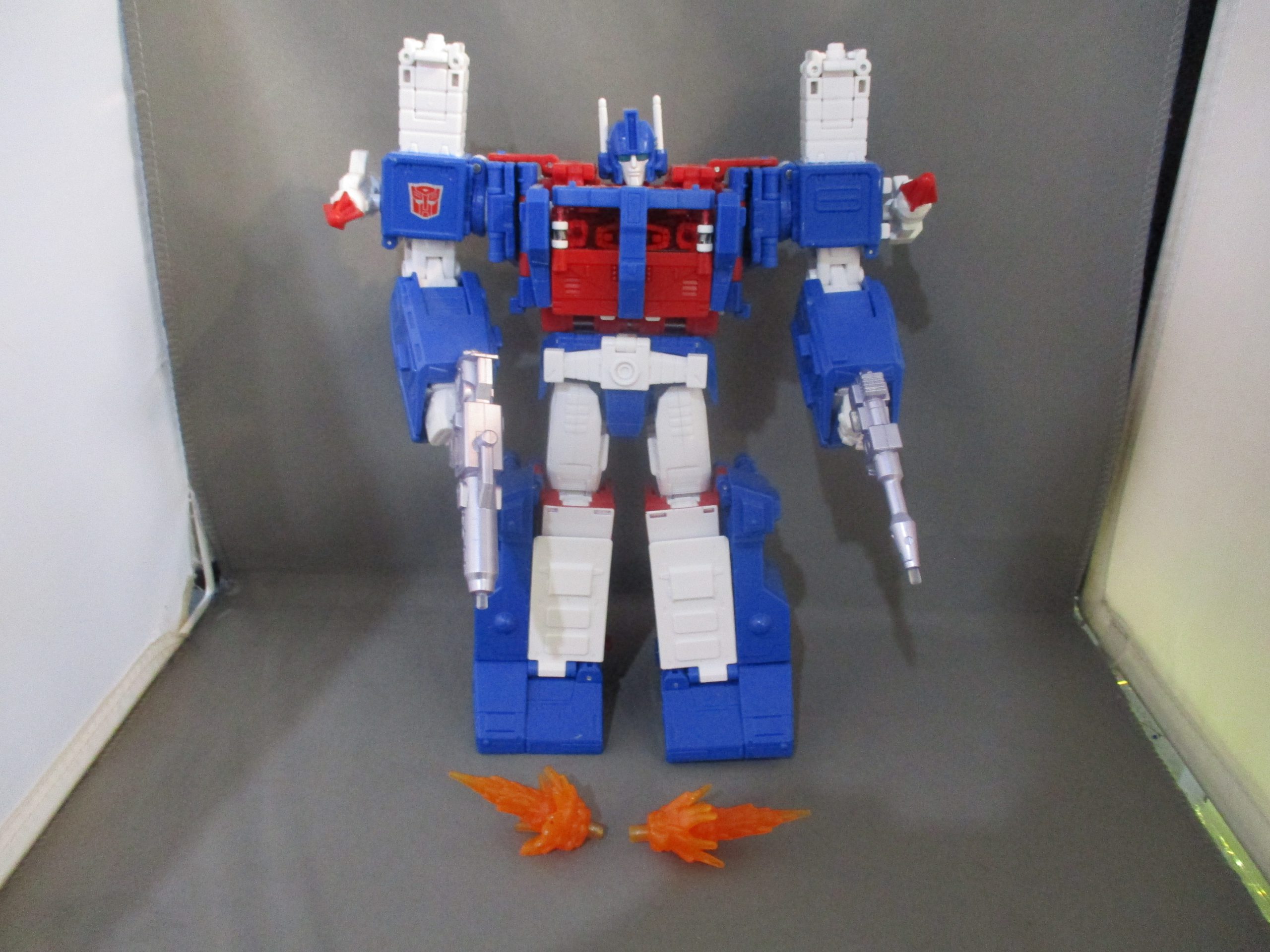 Transformers Studio Series 86 Ultra Magnus – Crowemag Toys