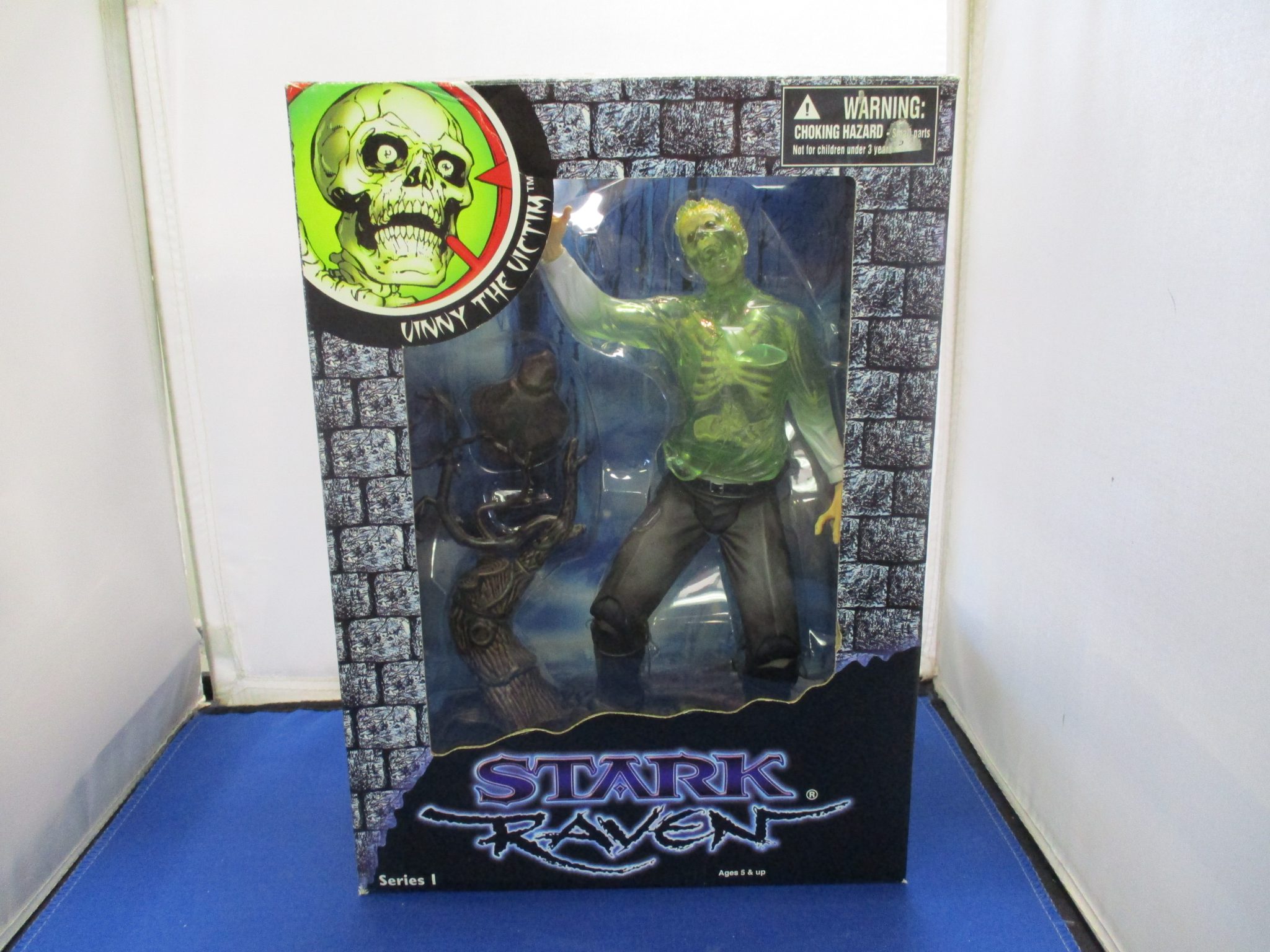 Stark Raven Vinny the Victim – Crowemag Toys