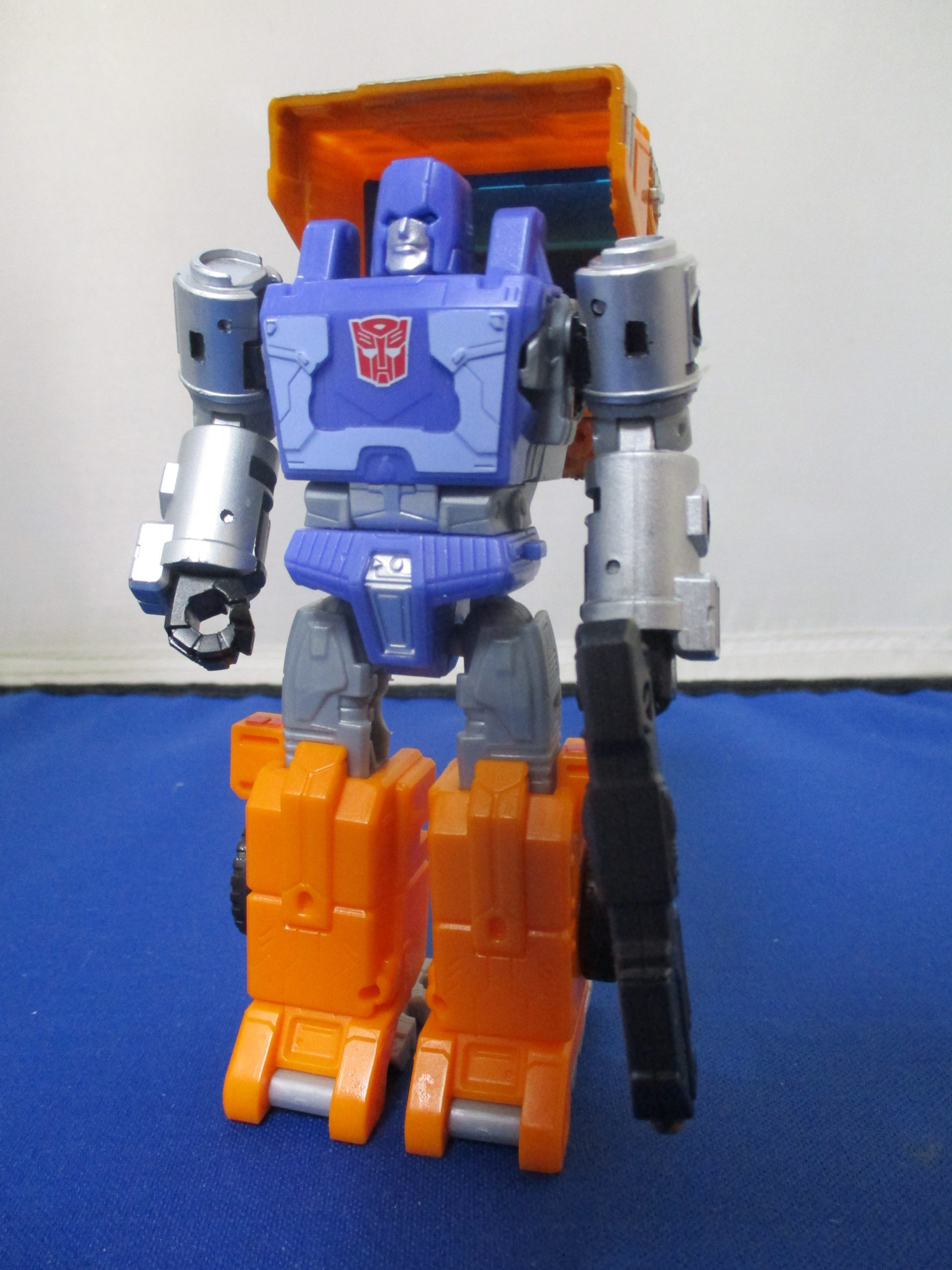 Transformers War For Cybertron Kingdom Huffer – Crowemag Toys