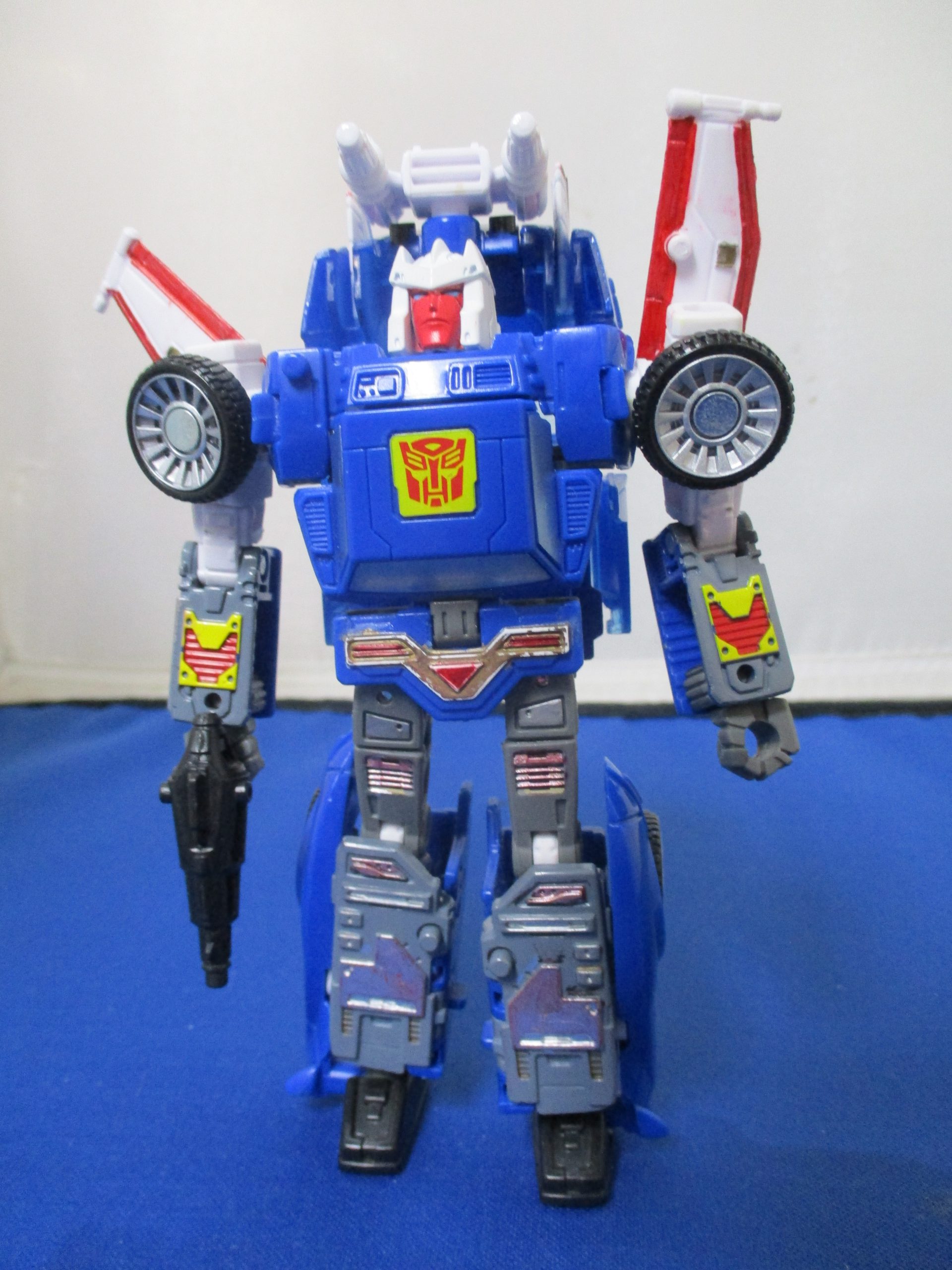 Transformers War For Cybertron Kingdom Tracks – Crowemag Toys