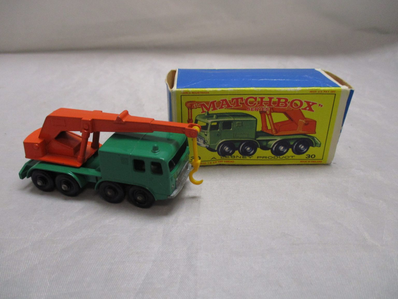 Matchbox 30 8-Wheel Crane – Crowemag Toys